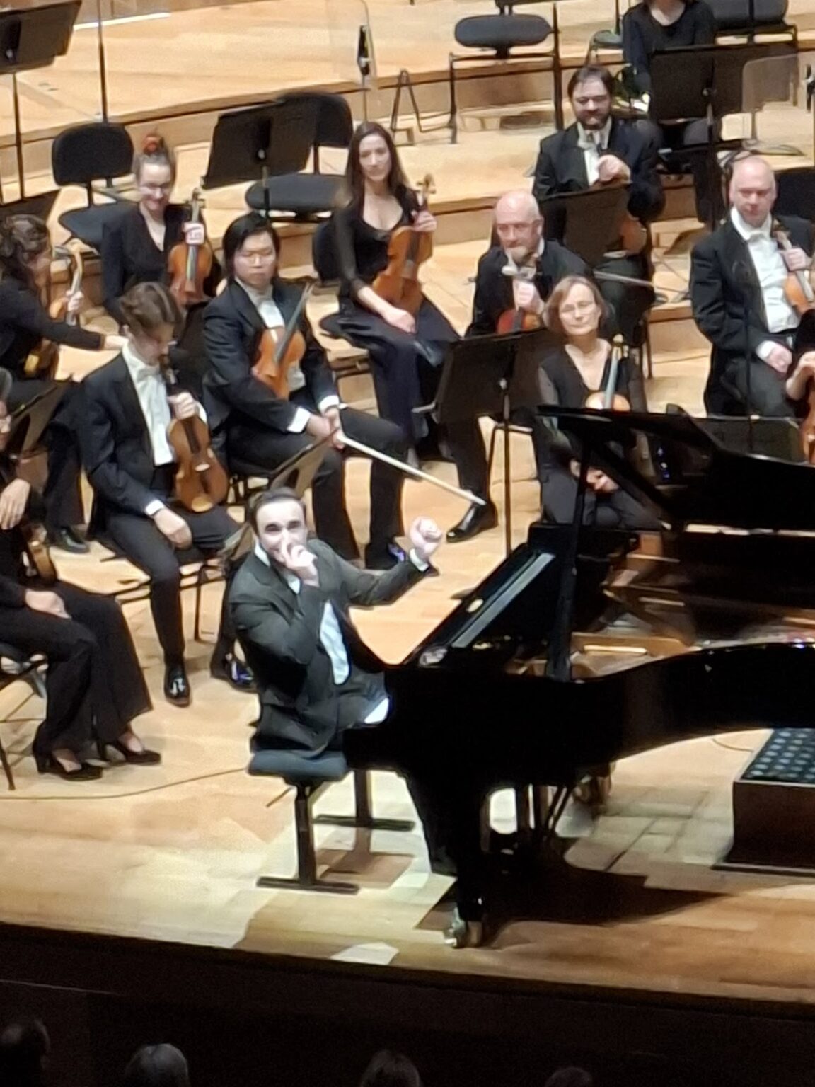 Philharmonie de Paris : « Ombres et lumières » avec Oksana Lyniv et l ...